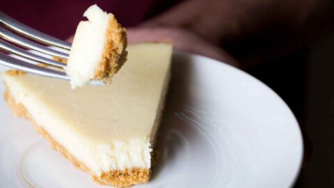 Perfectly Baked 5 Ingredients Cheesecake Recipe - Classic Dessert Recipes